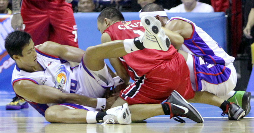 Barako Bull pulls off come-from-behind win over Petron | Inquirer Sports