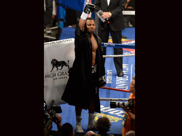 Former champ Mosley announces retirement | Inquirer Sports