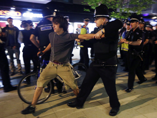 4 charged for cyclist protest outside Olympic Park | Inquirer Sports