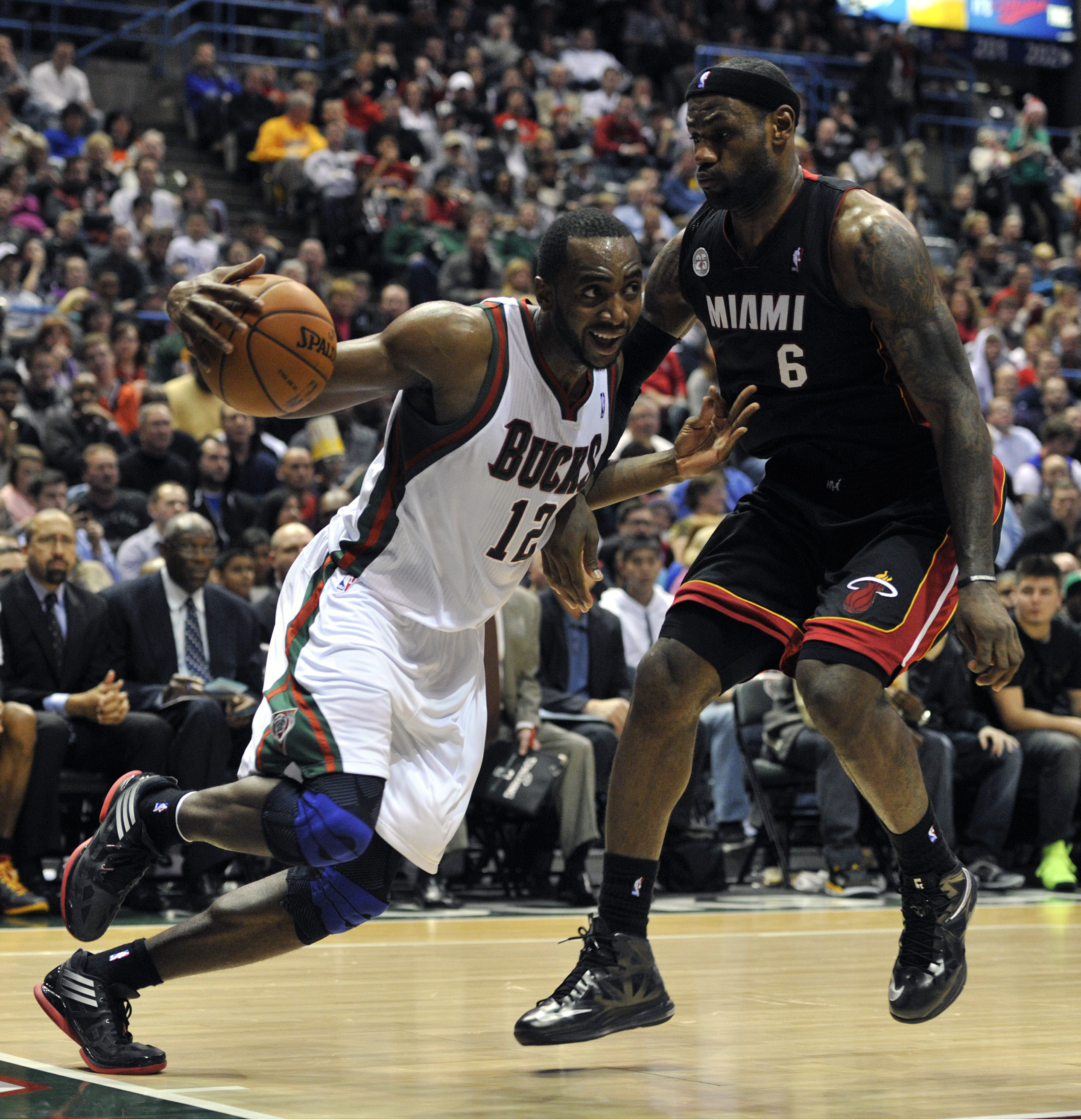 NBA: Bucks burn Heat despite Wade's return | Inquirer Sports