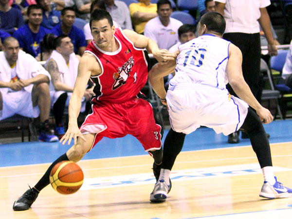 Reyes' trey lifts TNT over Alaska in game 1 of PBA semis | Inquirer Sports