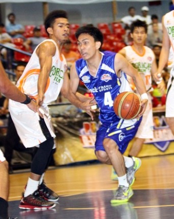 Blackwater's Mangahas gets invite from Meralco coach | Inquirer Sports