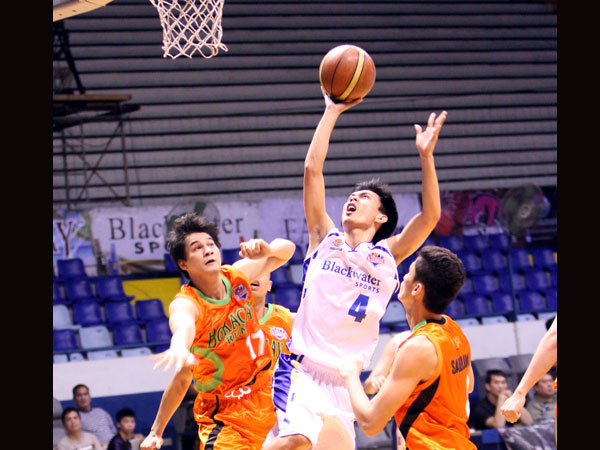 Mangahas leads Blackwater to PBA D-League Finals | Inquirer Sports