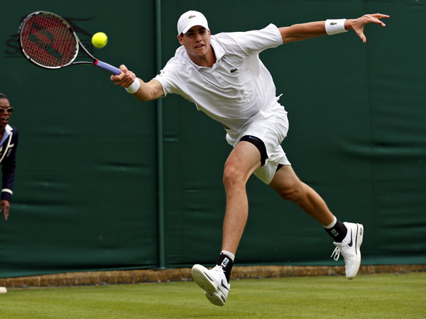 Wimbledon: Marathon man Isner retires after two games | Inquirer Sports
