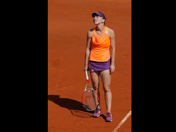 Halep loses her focus, and her 1st major final | Inquirer Sports