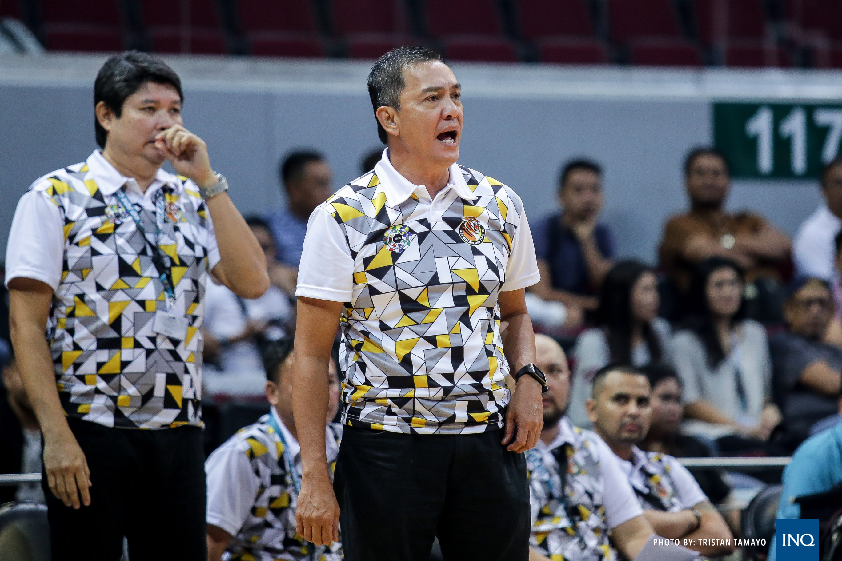Under fire, Sablan quits as UST coach | Inquirer Sports