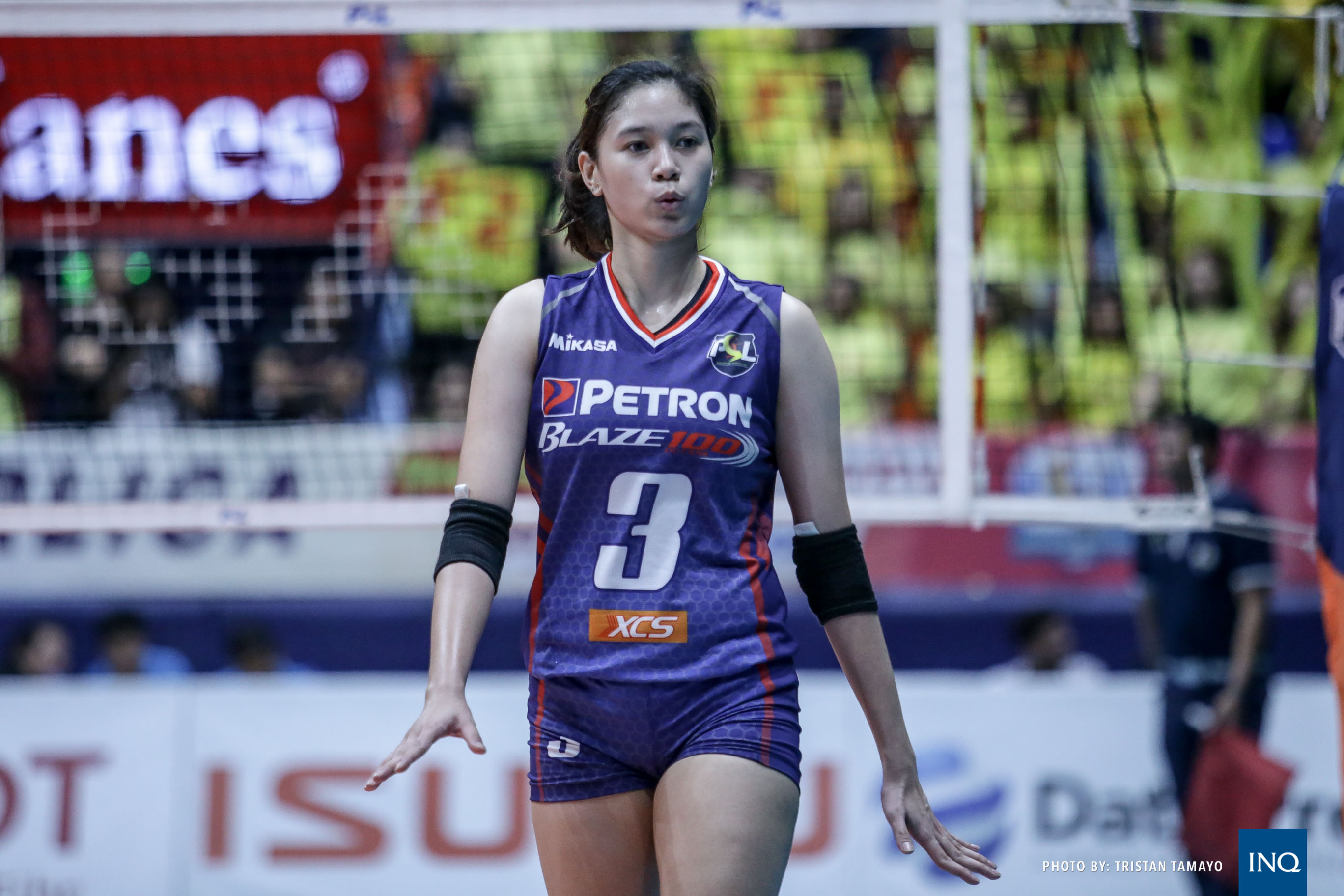 PSL: Mika Reyes stars as Petron shuts down Marinera in debut | Inquirer ...