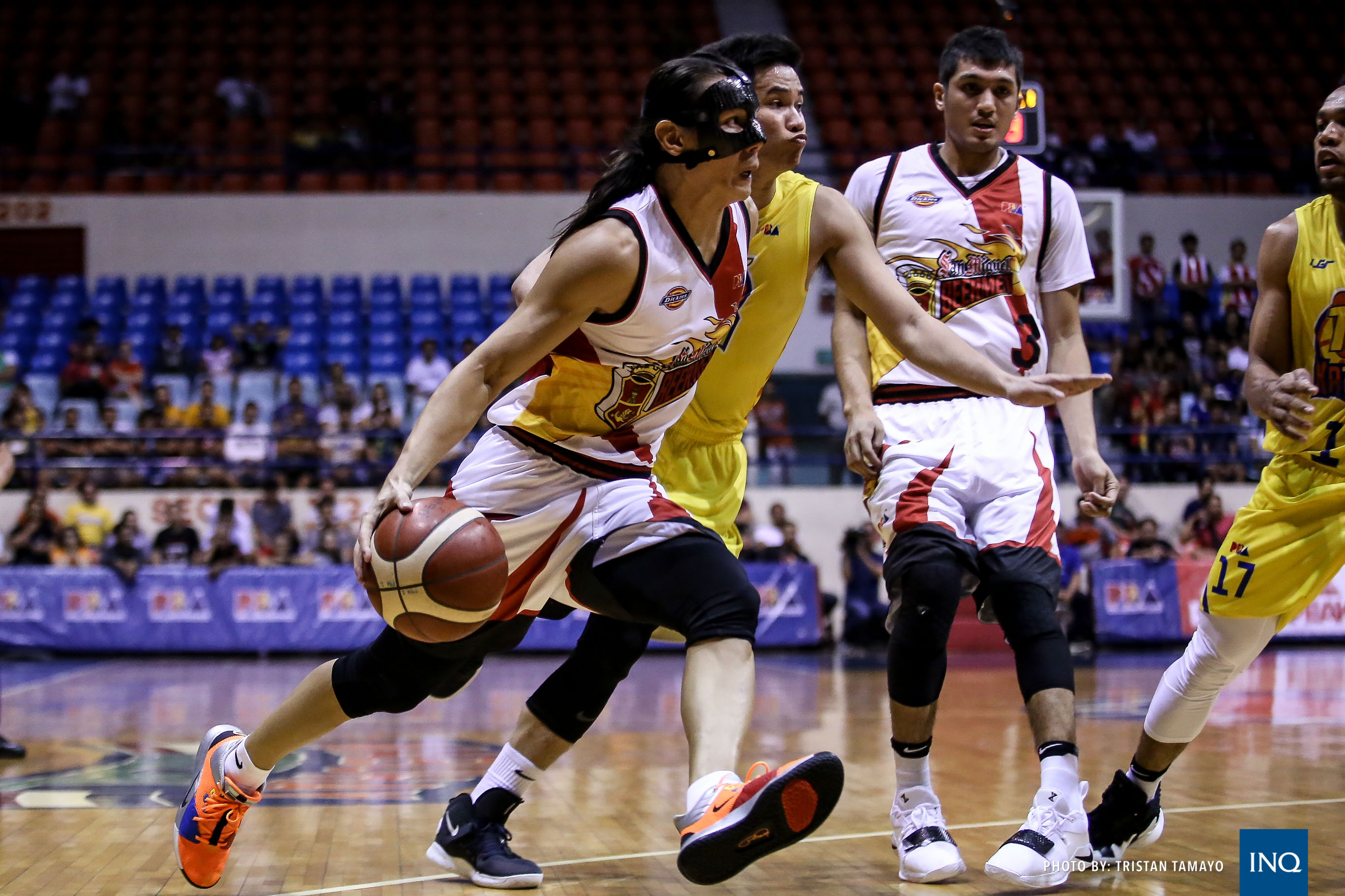 Rough start for PBA titans | Inquirer Sports