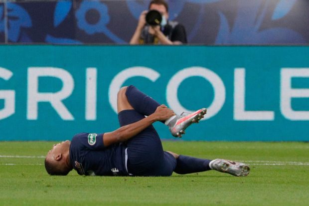 Mbappé injury in final mars PSG winning 13th French Cup | Inquirer Sports