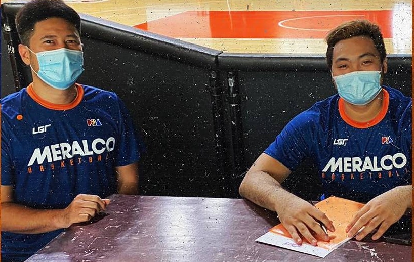Alvin Pasaol signs 2-year deal with Meralco Bolts | Inquirer Sports
