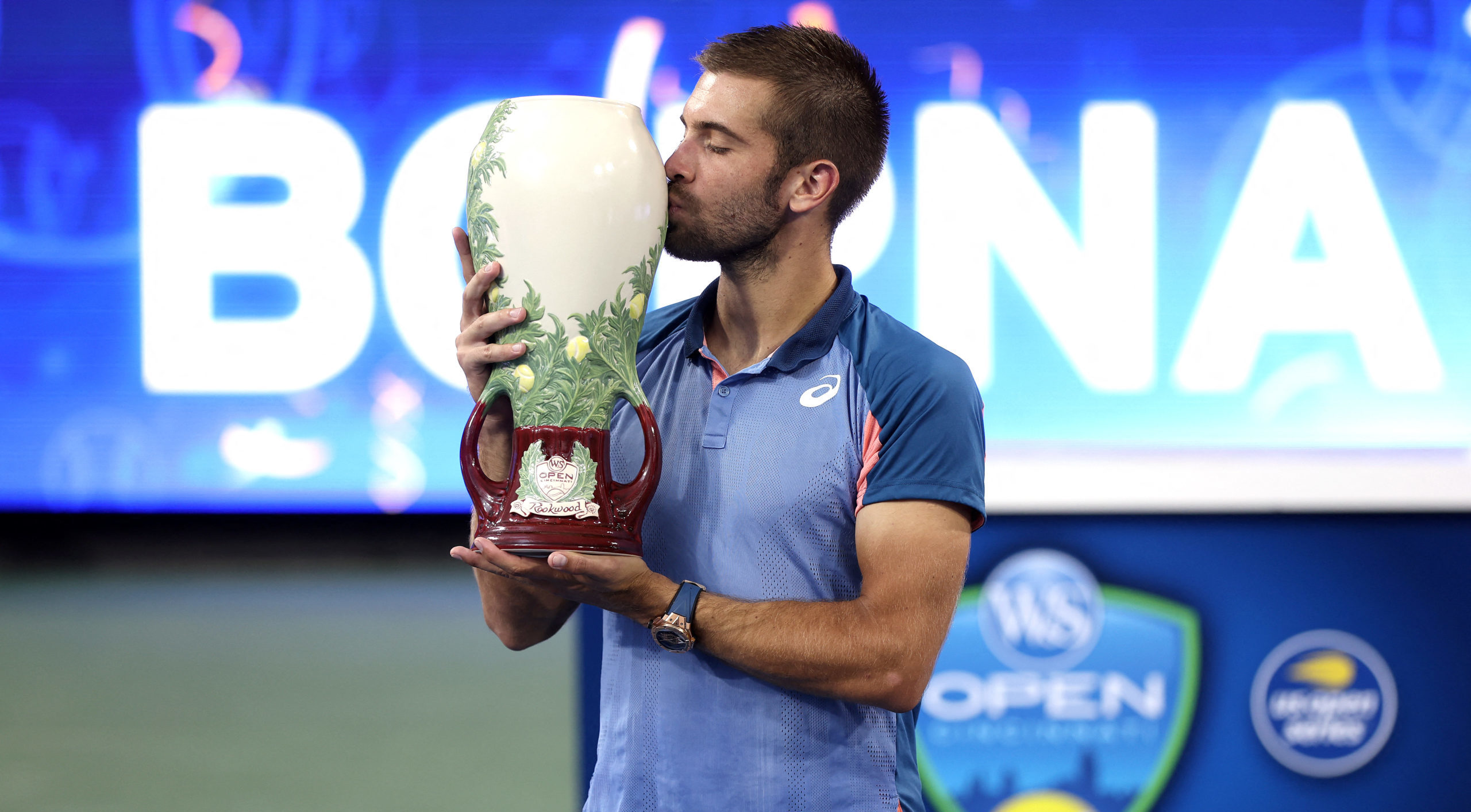 Coric upsets Tsitsipas to win Cincinnati Masters title | Inquirer Sports