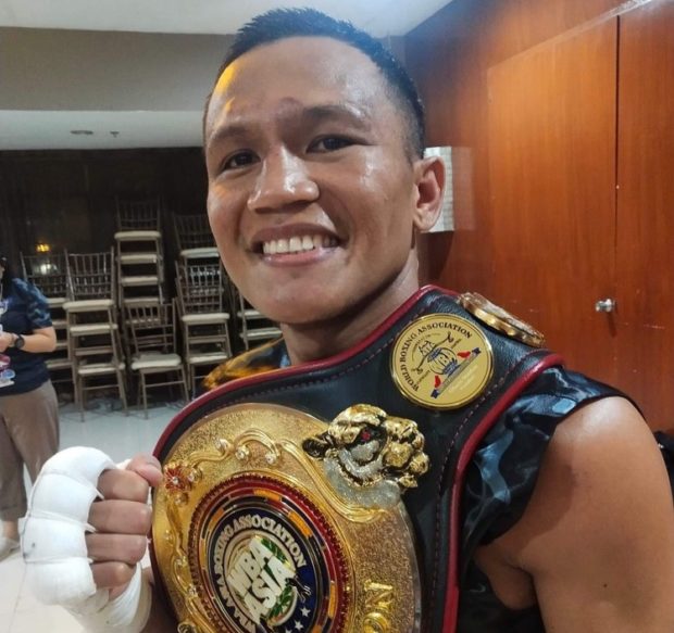 Charly Suarez defends WBA Asia belt, decisions Mark Yap | Inquirer Sports