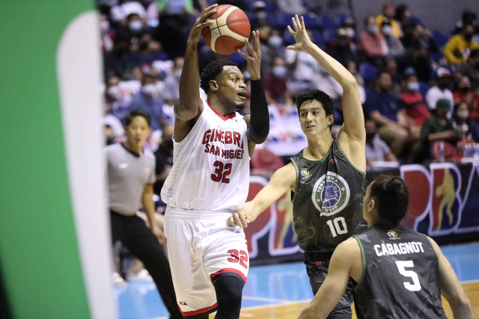 PBA: Ginebra manhandles woeful Terrafirma | Inquirer Sports