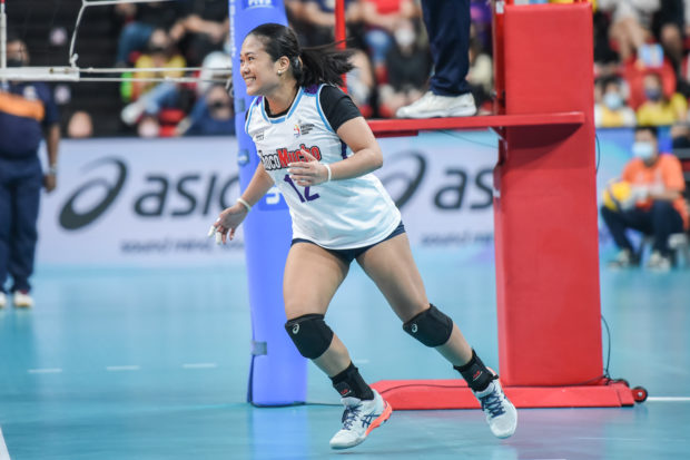 PVL: Jem Ferrer shines as starting setter in Choco Mucho's first win | Inquirer Sports