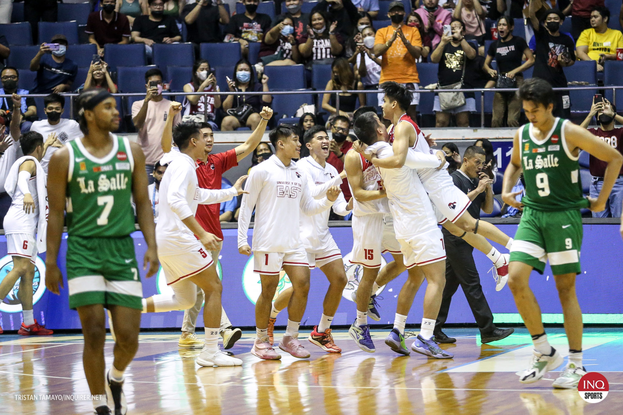 UAAP: Rookie Rey Remogat delivers as UE stuns La Salle in OT | Inquirer ...