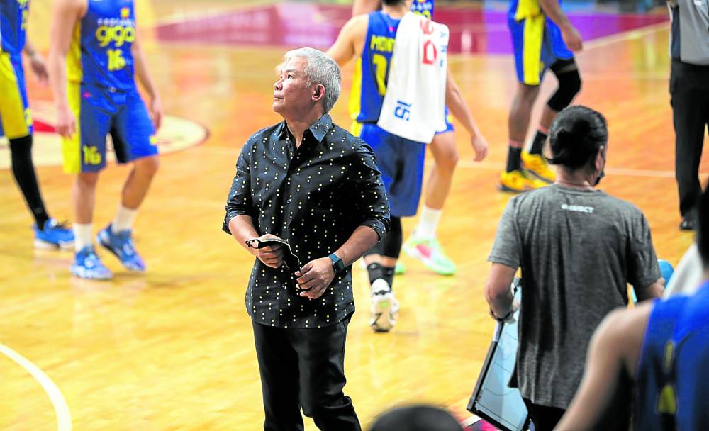 Chot Reyes welcomes lessened workload possibility | Inquirer Sports
