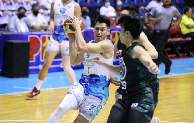 PBA: Javee Mocon finds way back to Phoenix rotation after injury hiatus ...