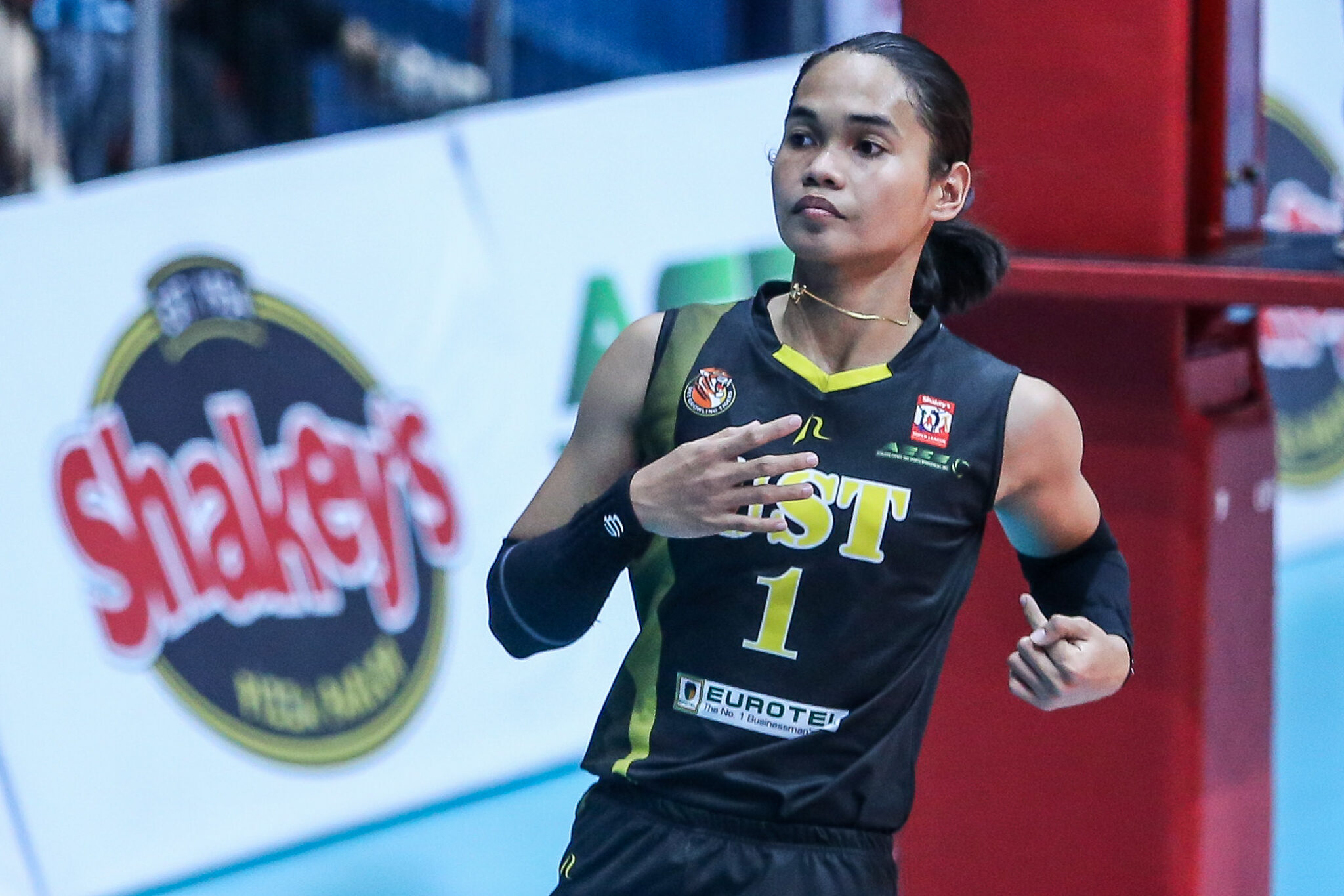 Rookie Angeline Poyos continues to impress for UST | Inquirer Sports
