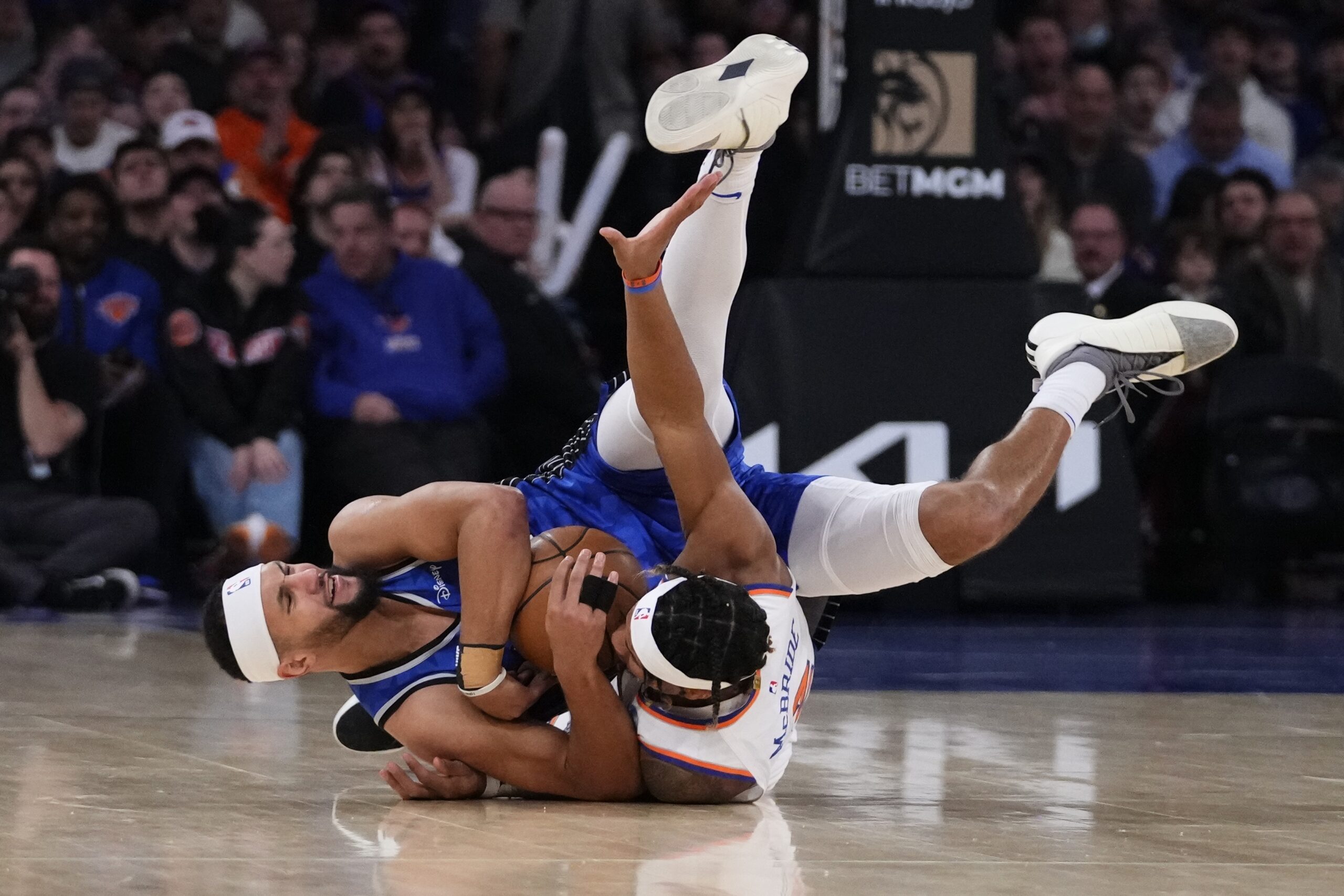 NBA: Magic halt three-game slide at expense of Knicks