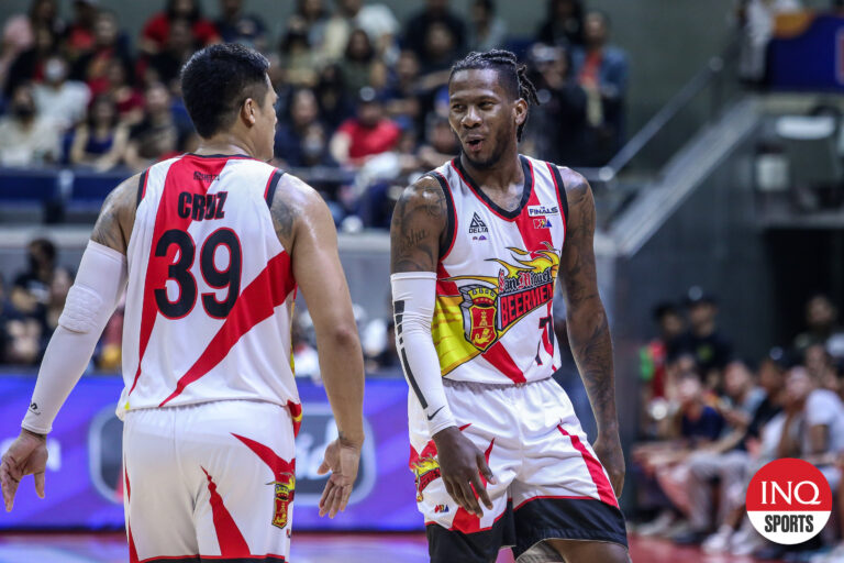 LIVE UPDATES: PBA Finals Game 4 San Miguel vs Magnolia
