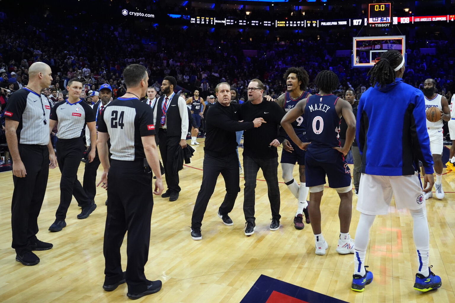 NBA: 76ers Nick Nurse, Kelly Oubre fined for confronting referees