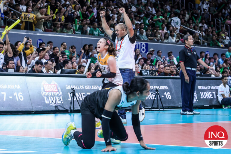 UST coach says Ramil De Jesus gesture 'like blessing to win UAAP title ...