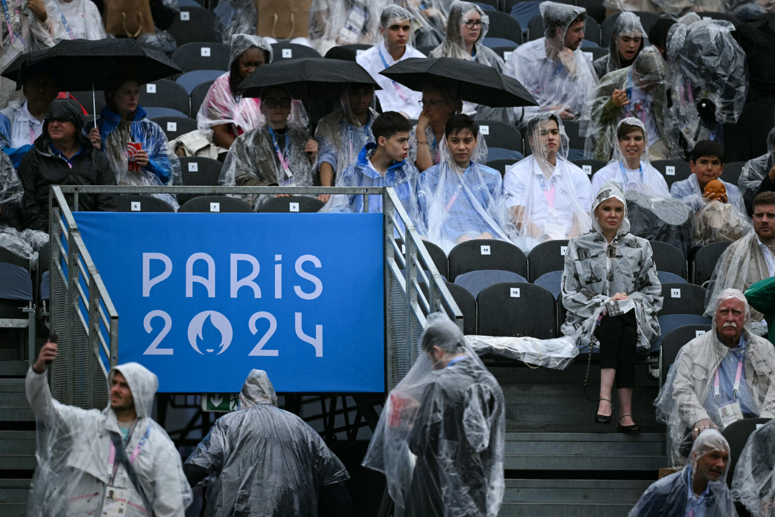 Long queues, ticketing problems ahead of Paris Olympics opening