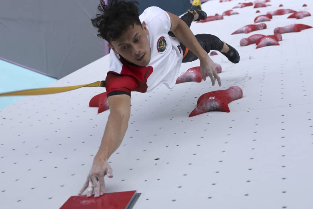 Speed climber wins Indonesia's first gold at Paris Olympics