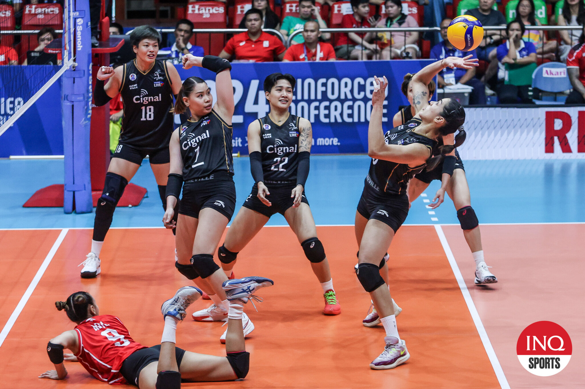 PVL: Middle blockers spell the difference for Cignal HD Spikers