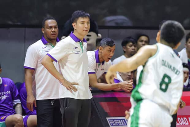 PBA: Having Tiu, Toroman at Converge a 'privilege' for new coach
