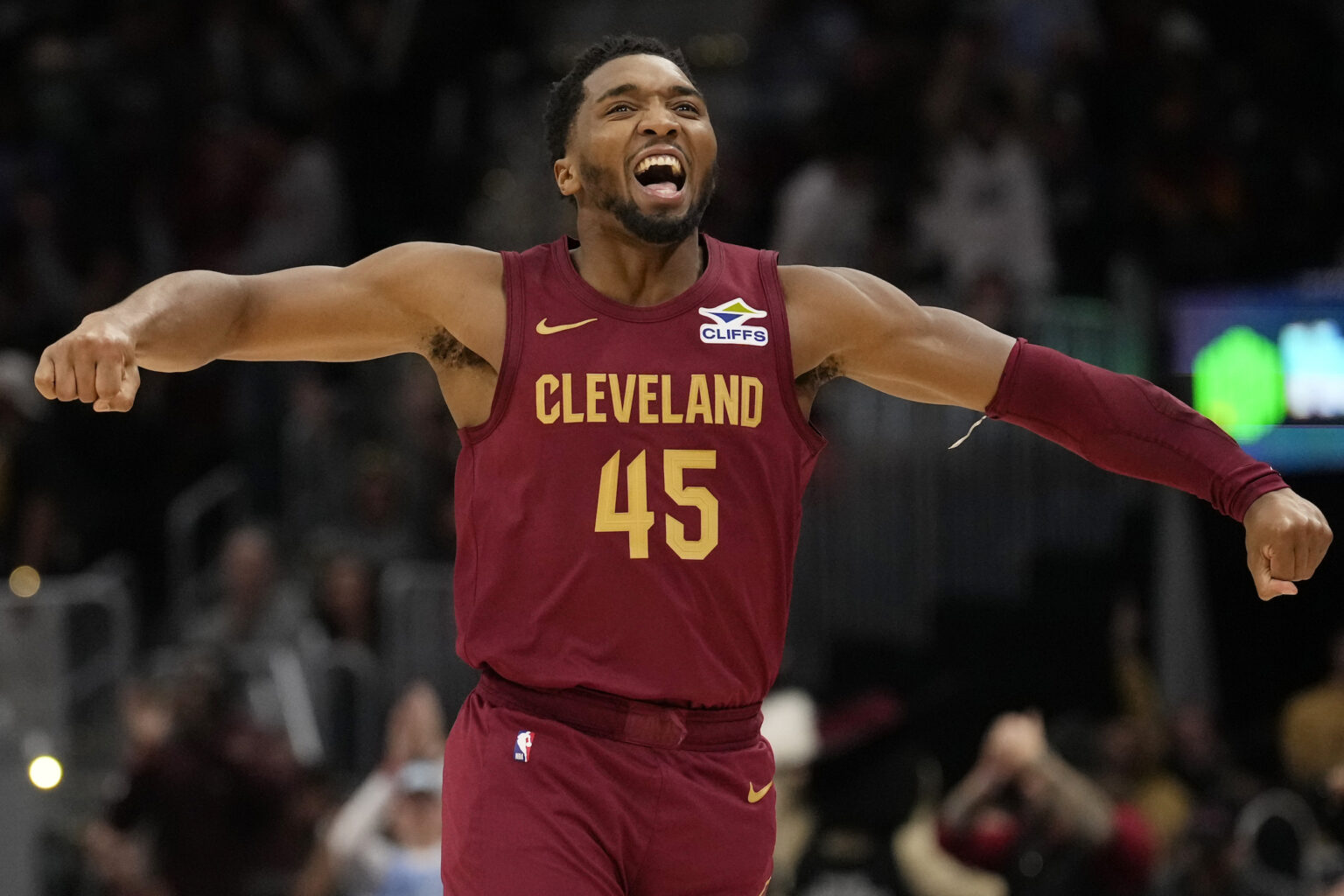 NBA: Mitchell saves best for last, Cavaliers close out Celtics