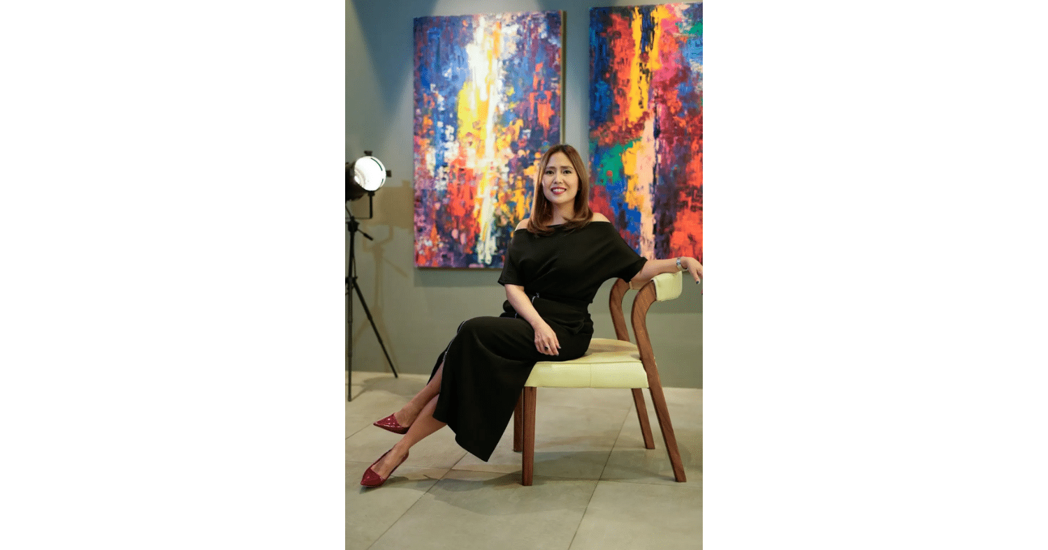 Anna Maniego: Words in Color