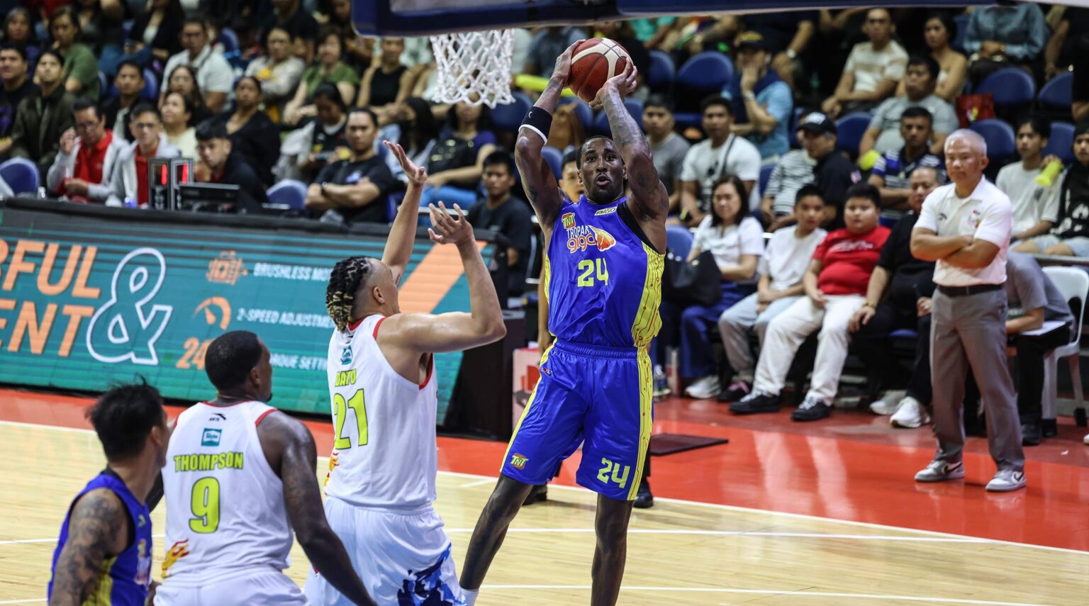 NBA: Jayson Castro shows veteran wits as RHJ struggles in Game 1