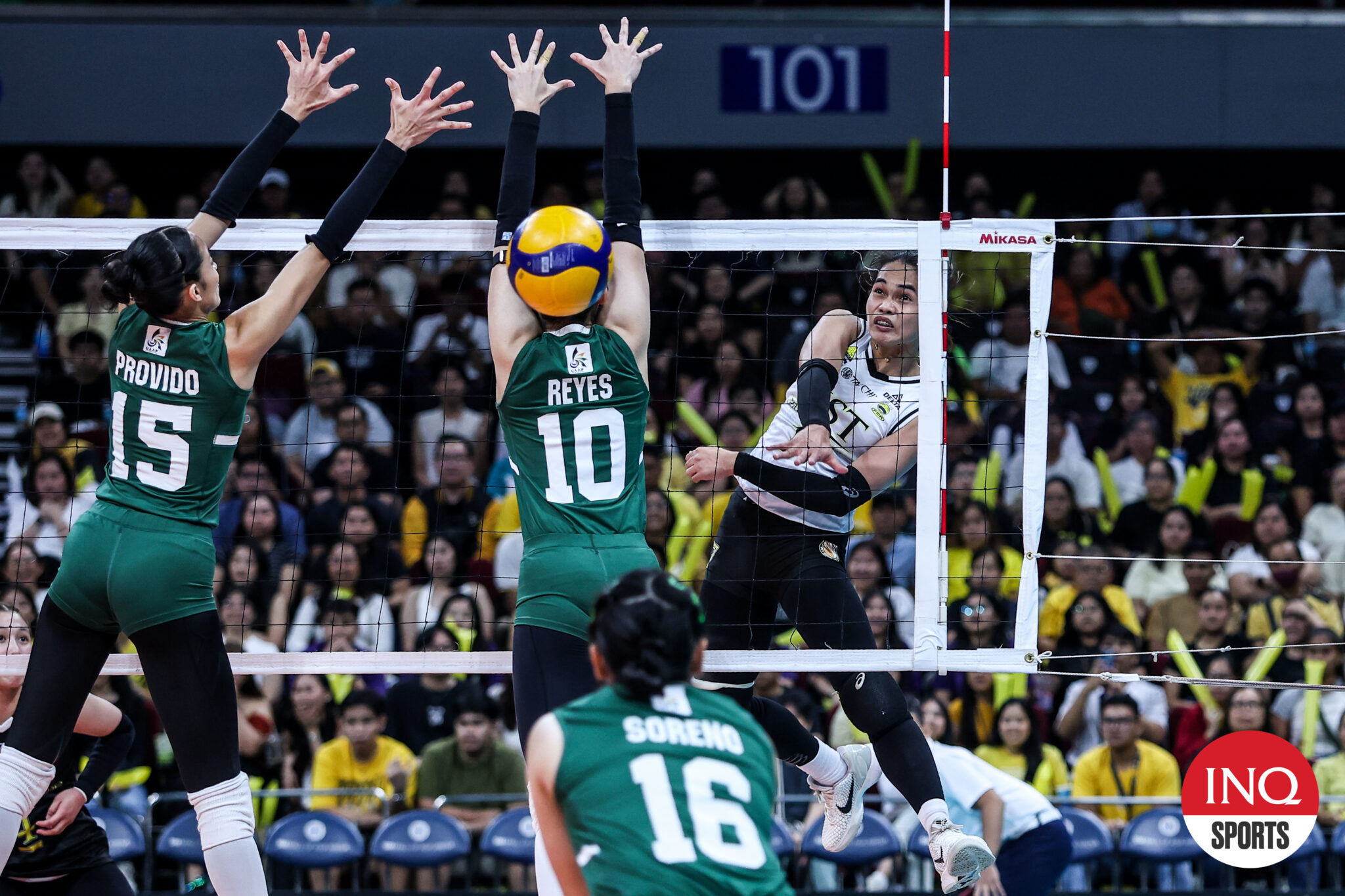 LIVE: UAAP Season 87 volleyball playoff - UST vs La Salle
