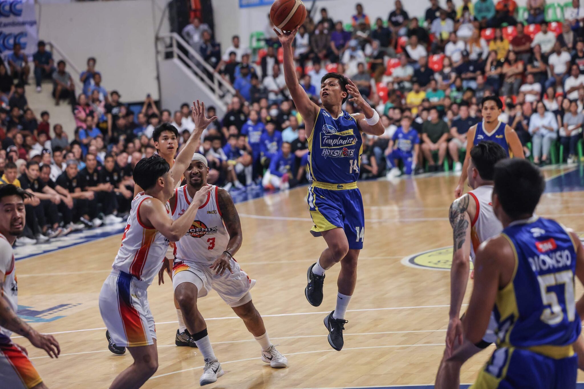 PBA: Mark Barroca shines, Magnolia routs Phoenix in Zamboanga