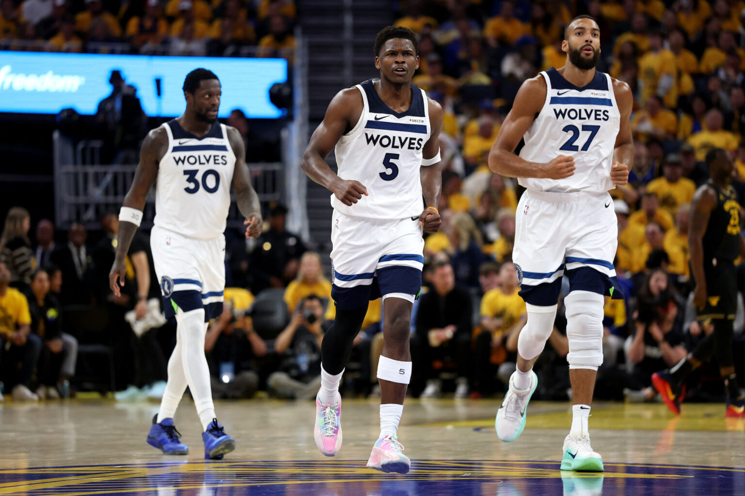 NBA: Warriors struggle to stop Timberwolves stars again
