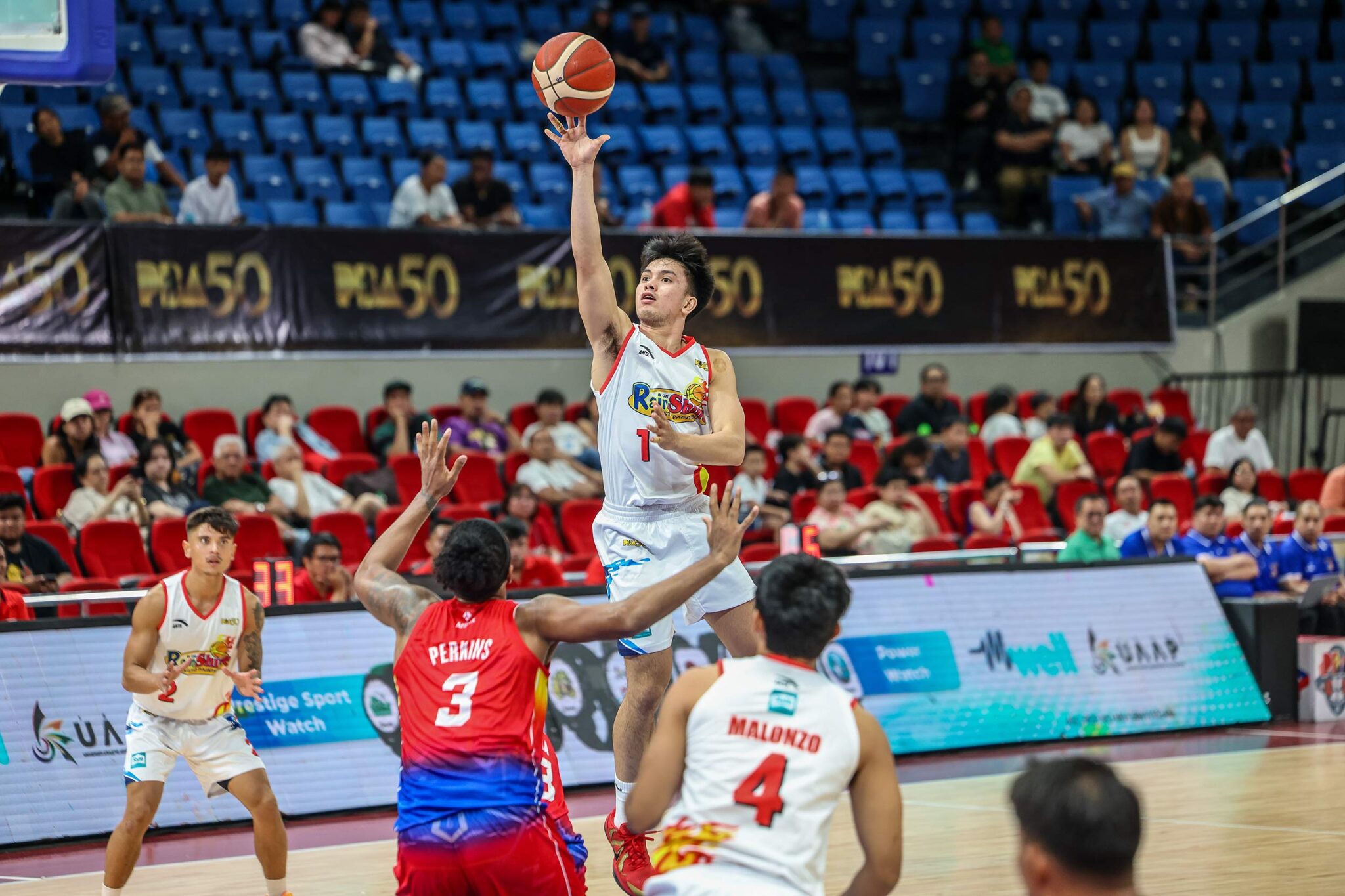 Las mejores potencias de la carrera de Adrian Nocum Rain o Shine Vs Phoenix – ButterWord