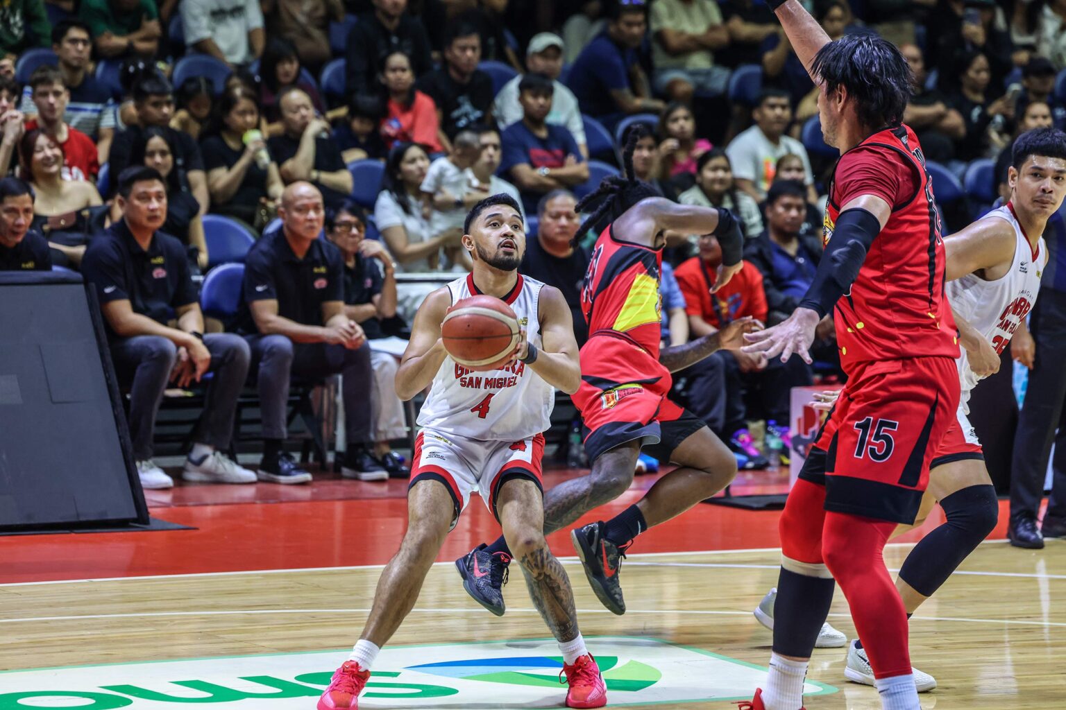 PBA: RJ Abarrientos lifts Ginebra past San Miguel for 2-1 lead