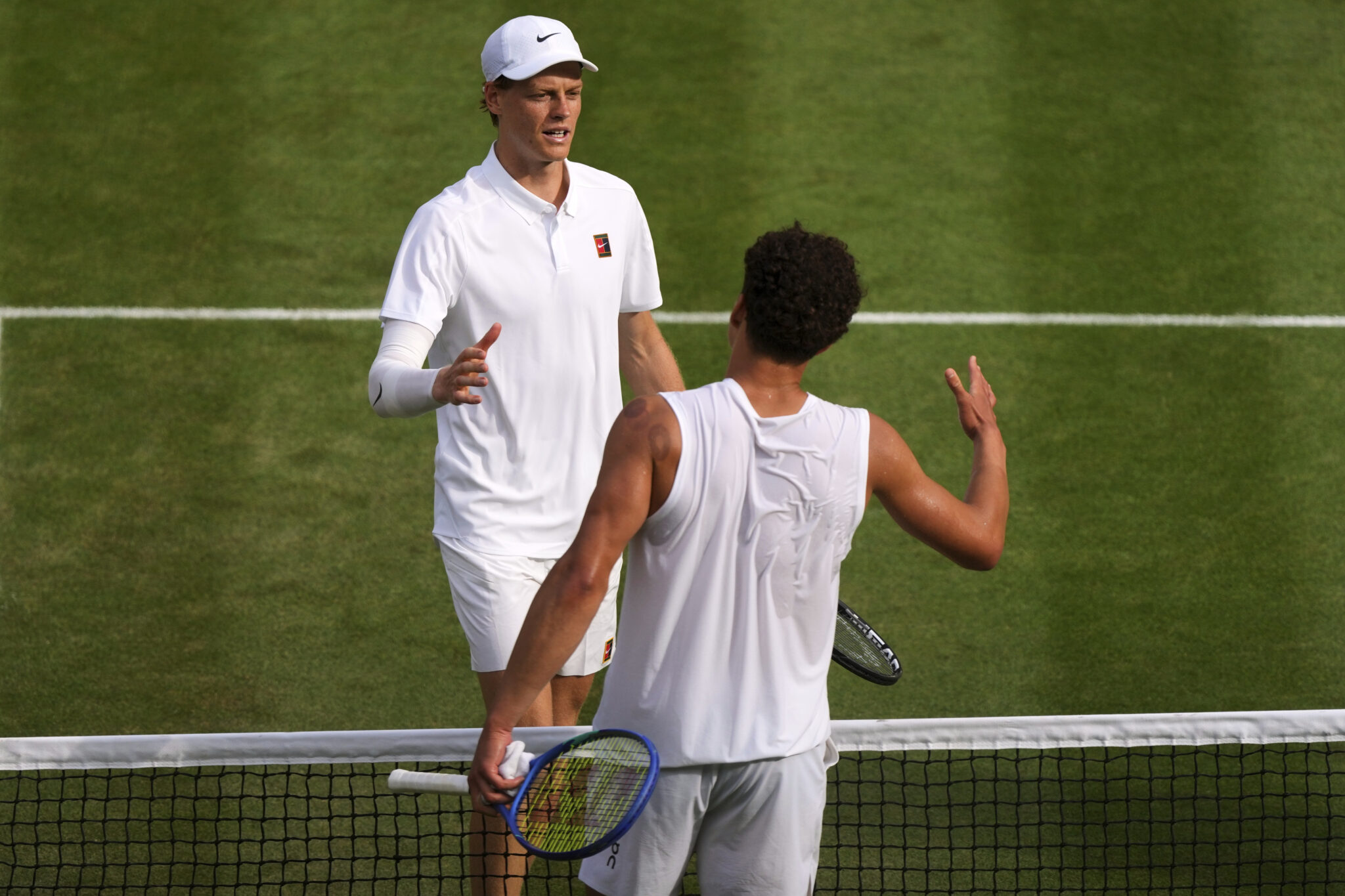 Wimbledon: Jannik Sinner powers into semifinals amid injury fears