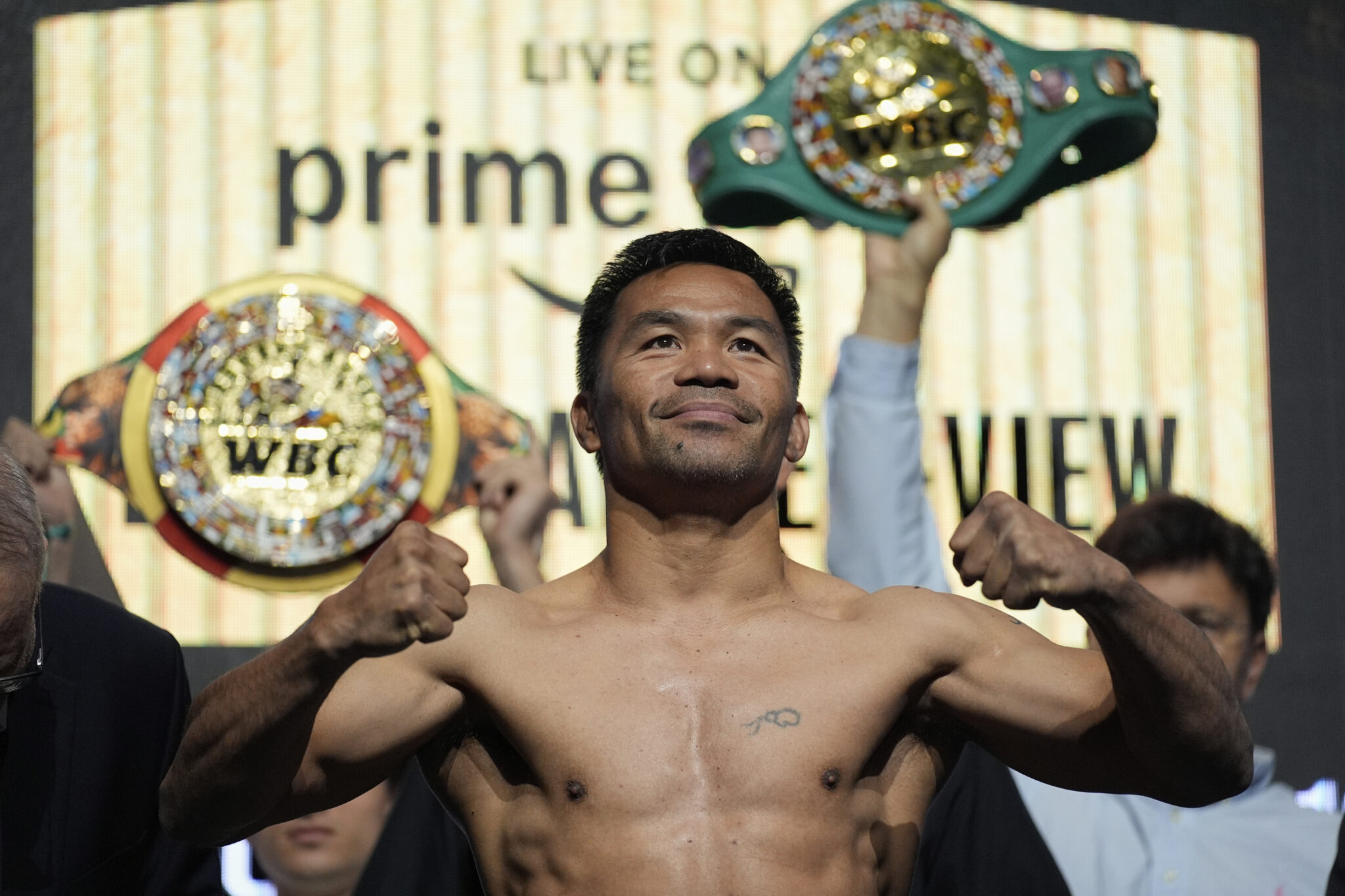 HIGHLIGHTS: Pacquiao vs Barrios - WBC welterweight title fight