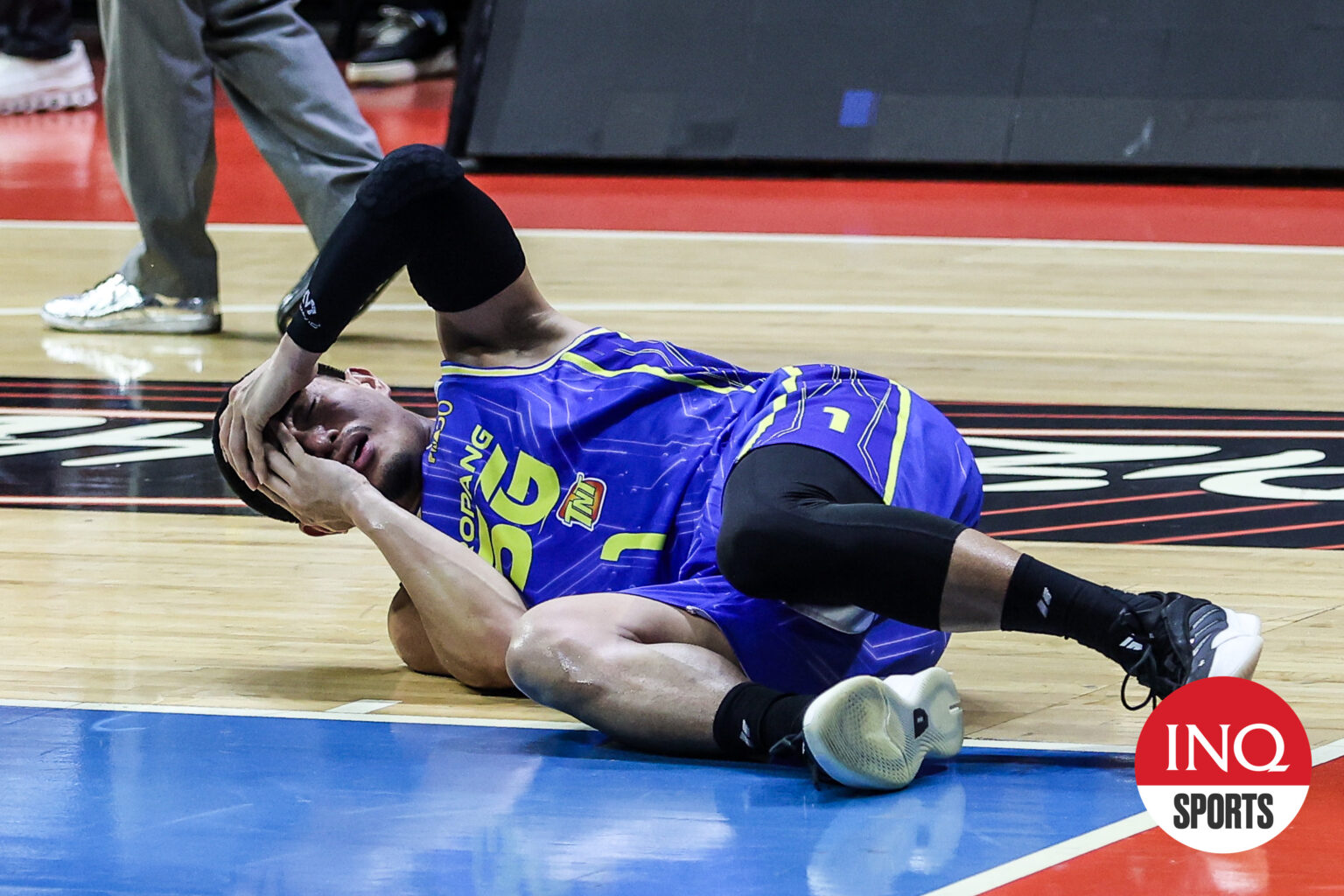 PBA: Vision blurred, Simon Enciso keeps clear sight of title