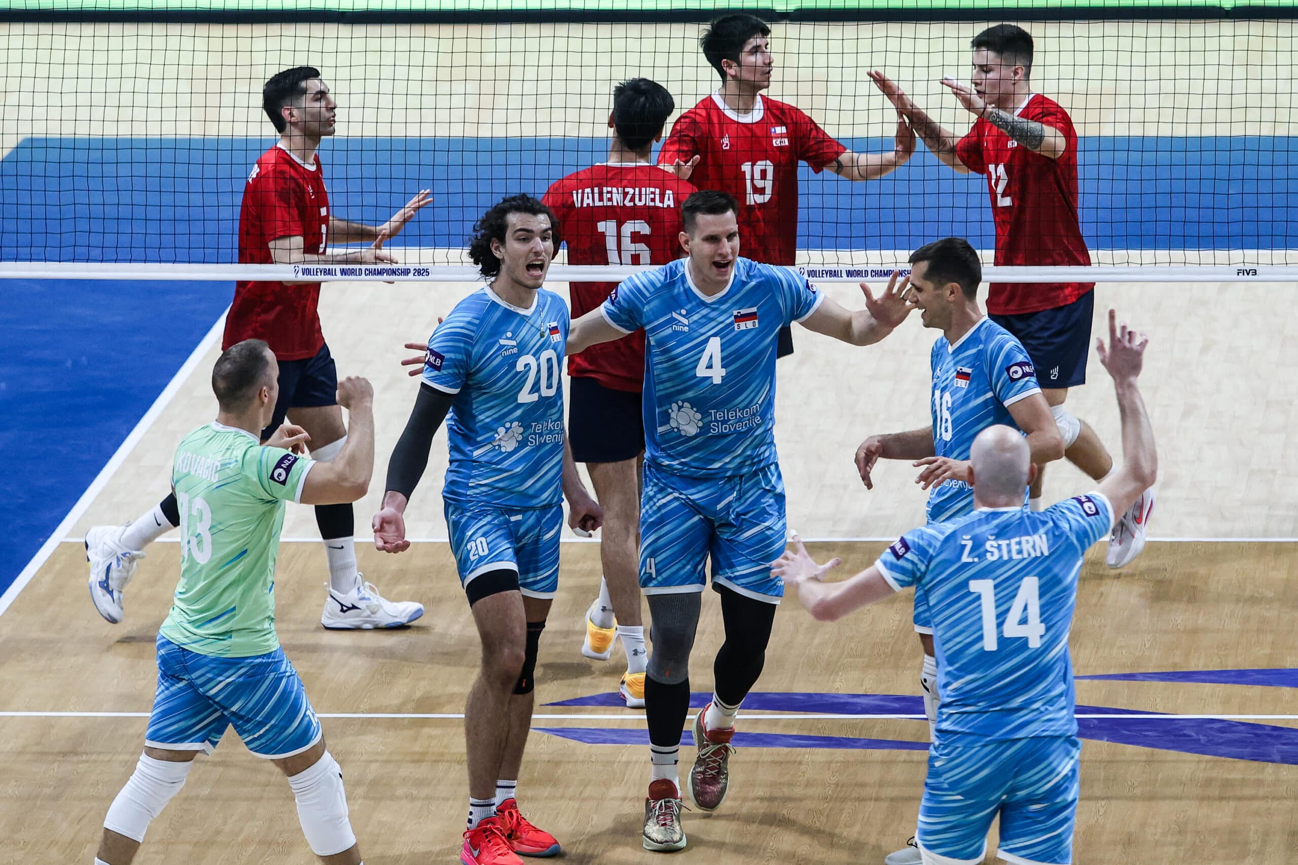 FIVB Men’s World: Nik Mujanovic steps up as Slovenia sweeps Chile