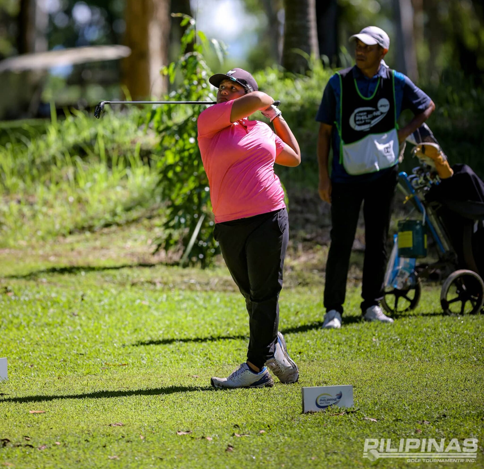 Rafella uses backdoor to make Elite tournament