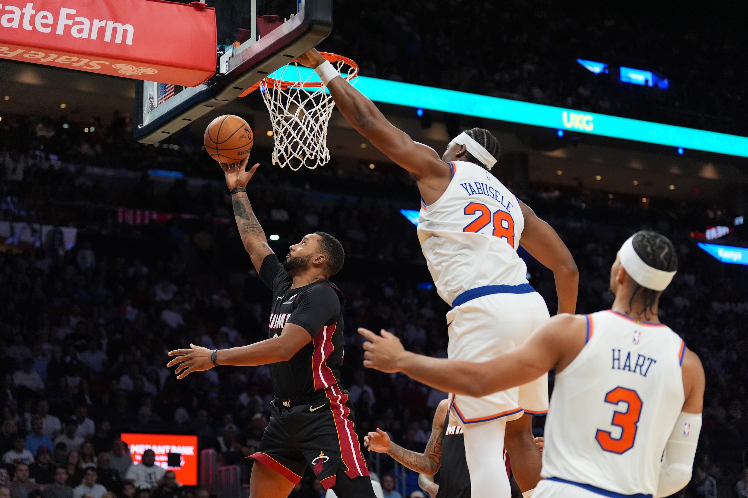 NBA: Norman Powell scores 29, Heat beat Knicks in home opener