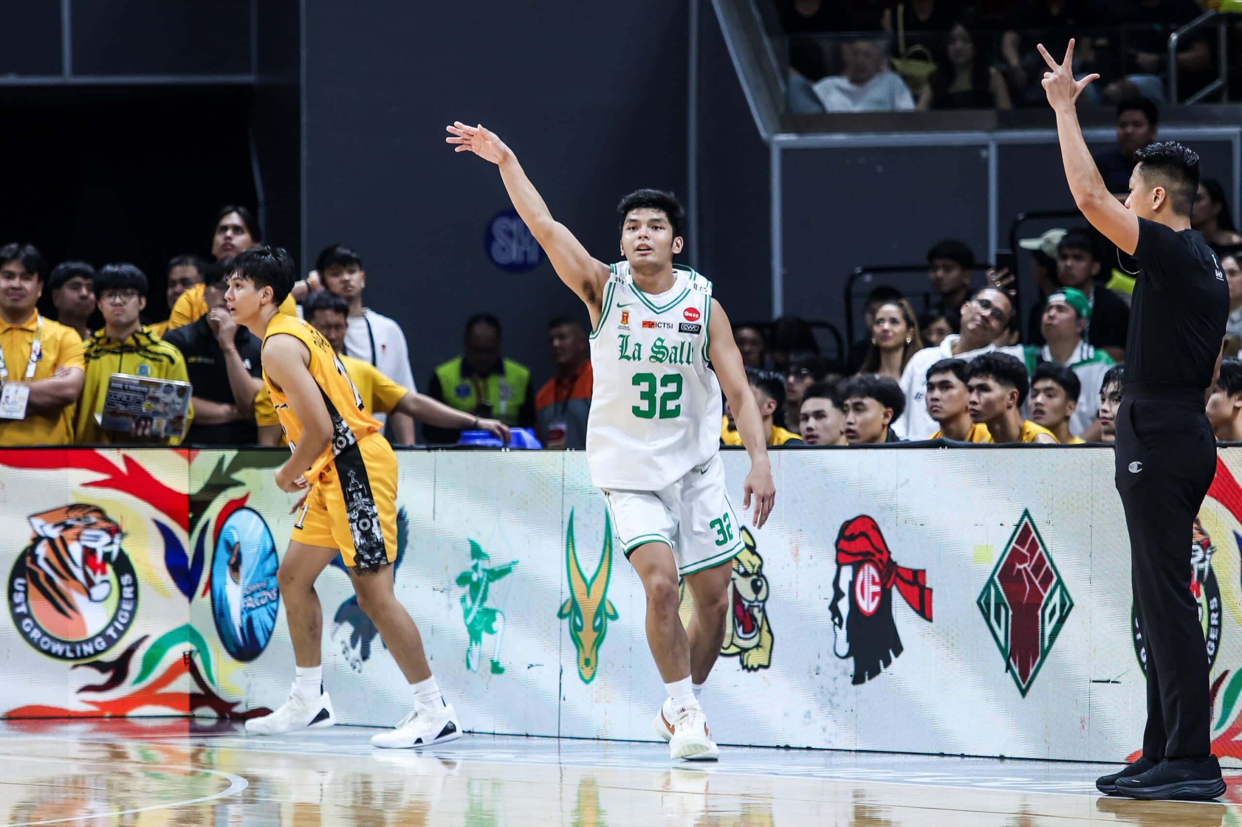 UAAP: La Salle holds off late UST rally for third straight win