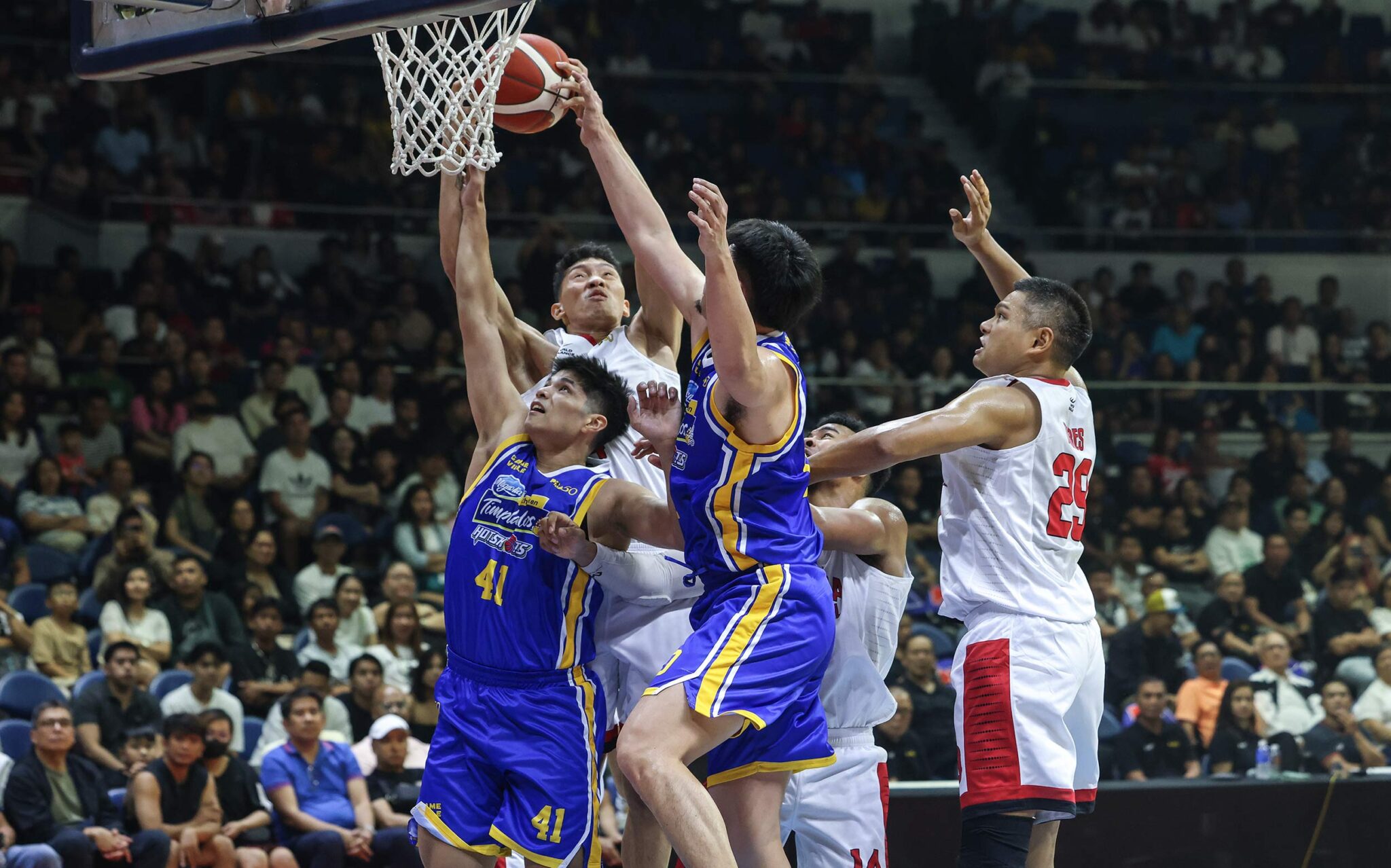 PBA: Sonny Estil has strong debut in Ginebra loss