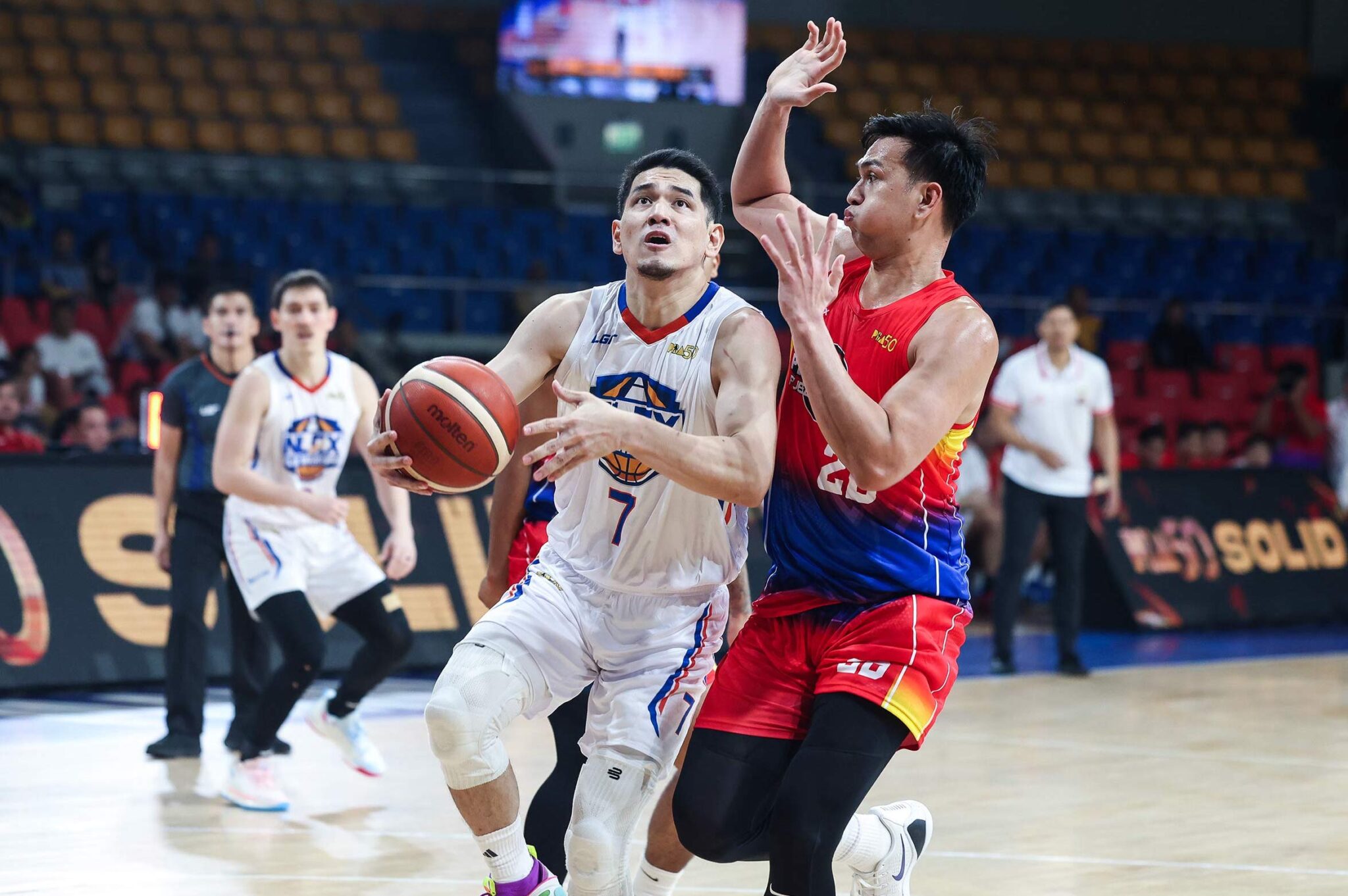 PBA: Kevin Alas delivers as NLEX beats Phoenix for share of lead
