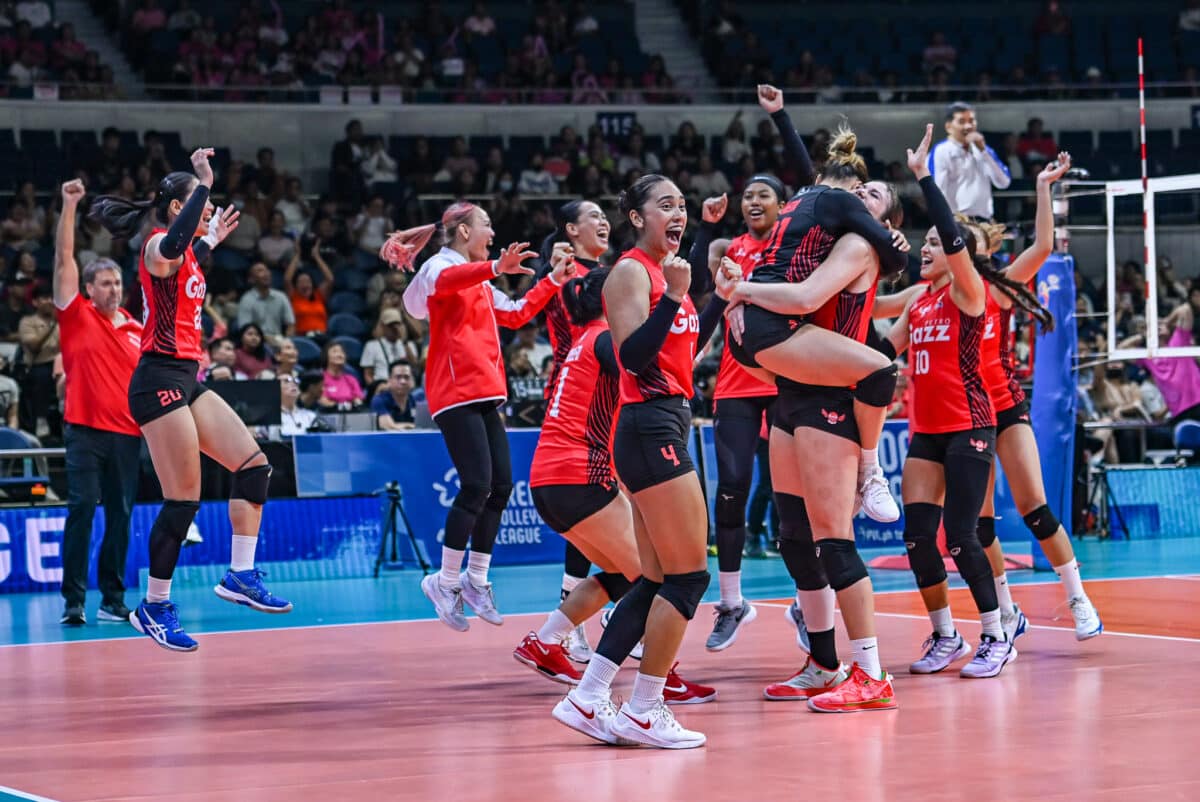 PVL: Brooke Van Sickle back in finals, this time with family