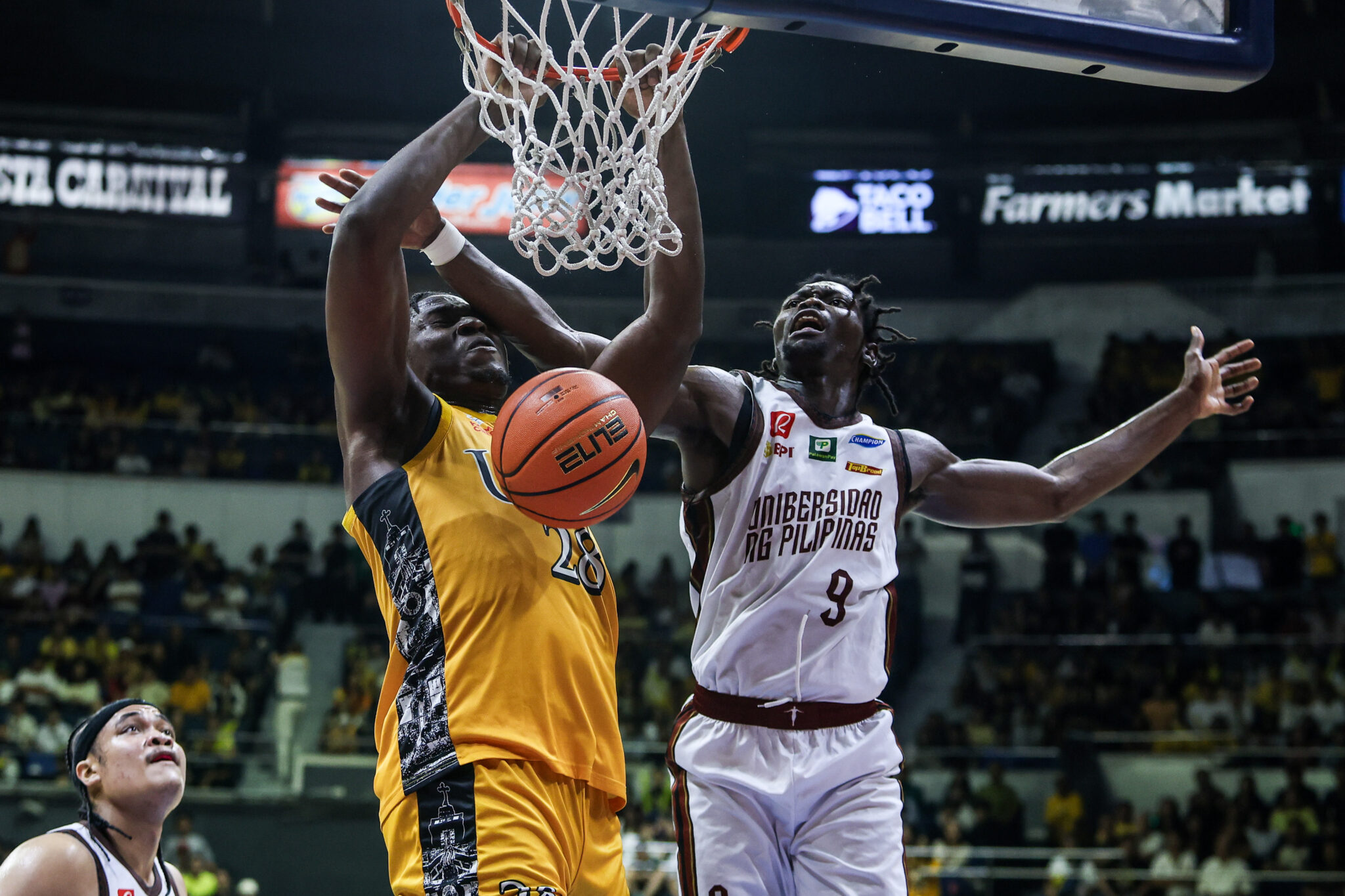 UAAP: Plan to stop UST big man Collins Akowe pays off for UP