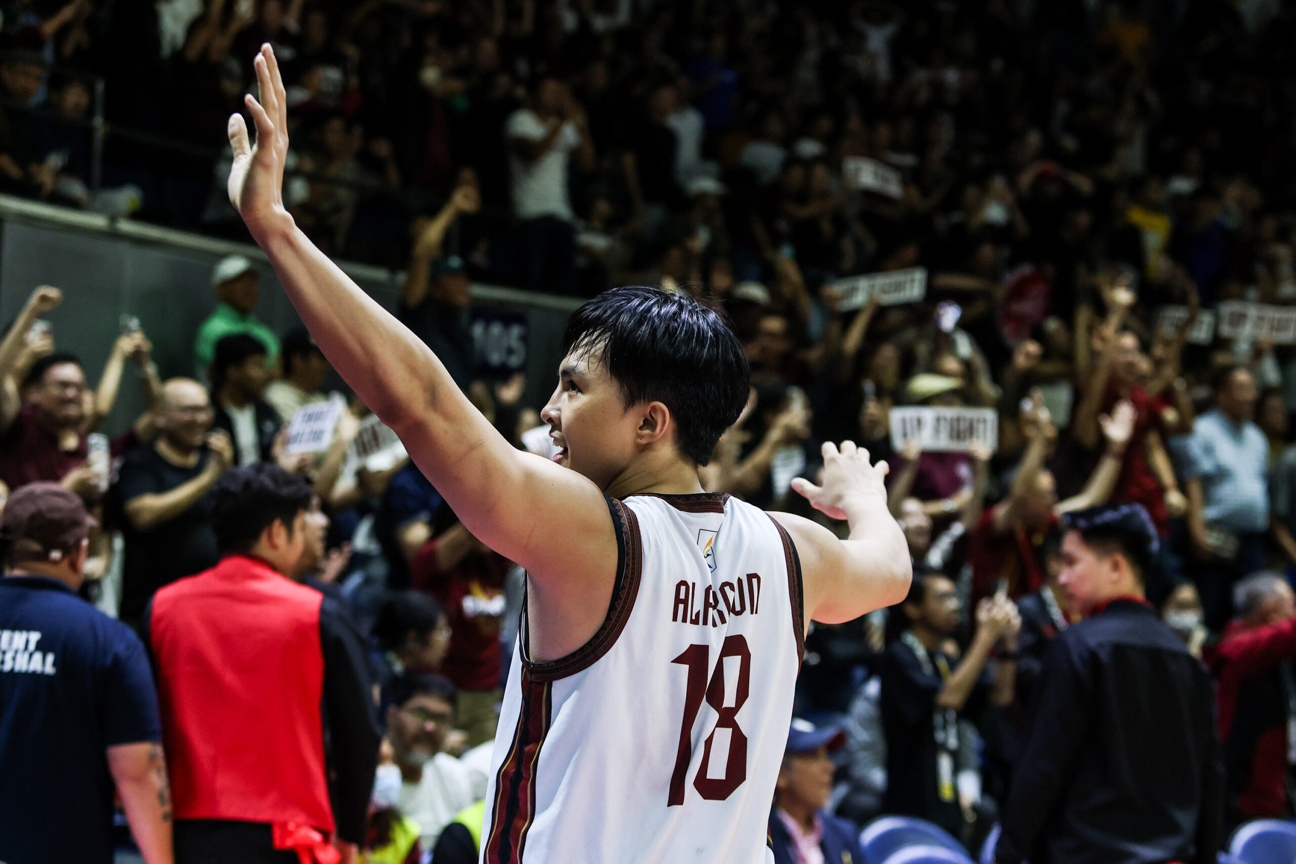 UAAP: UP ousts UST, books fifth straight Finals trip